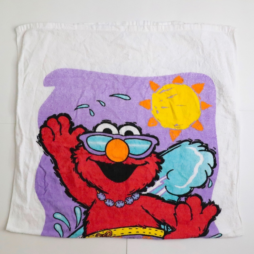 Surfin Elmo Towel - Gem